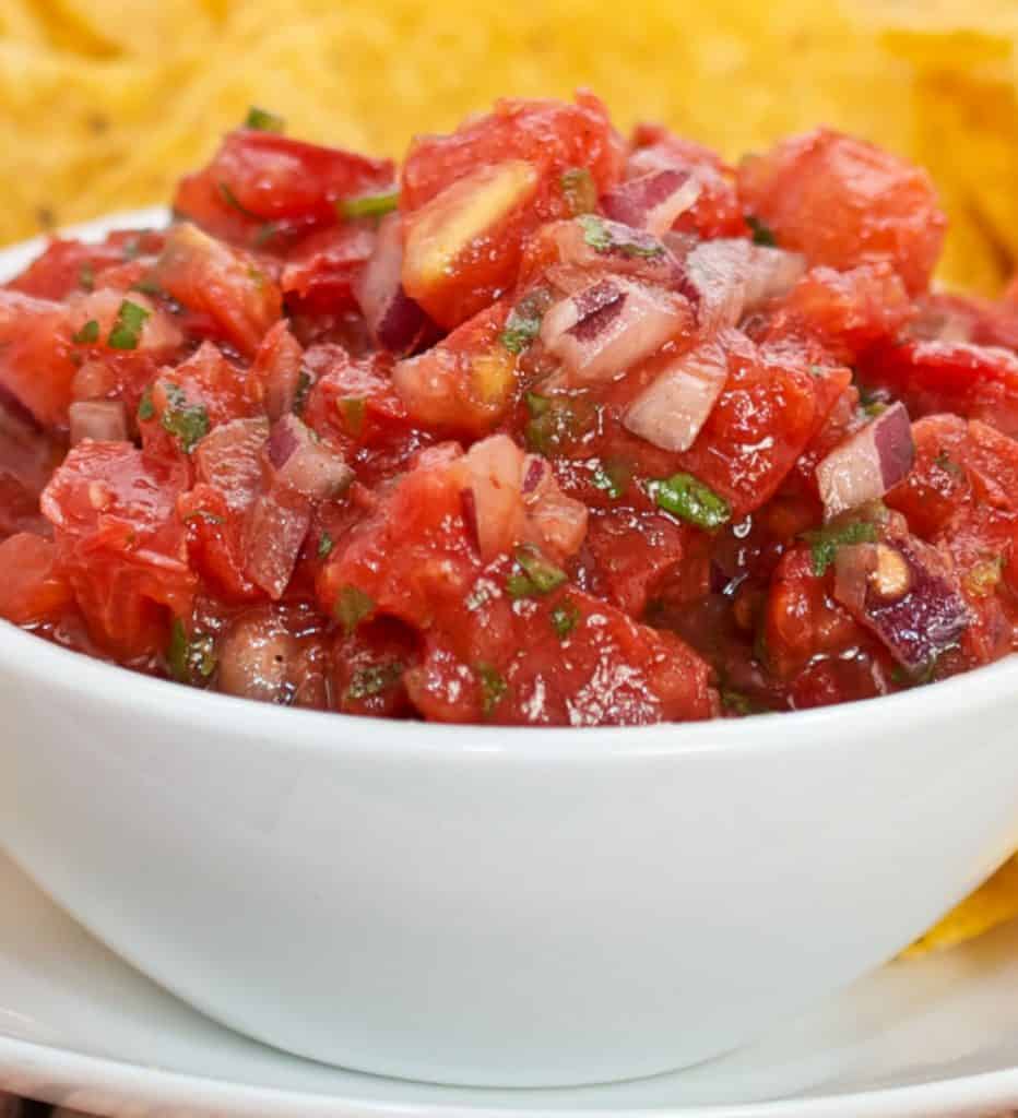 Thick and Chunky Salsa - Sweet Pea's Kitchen