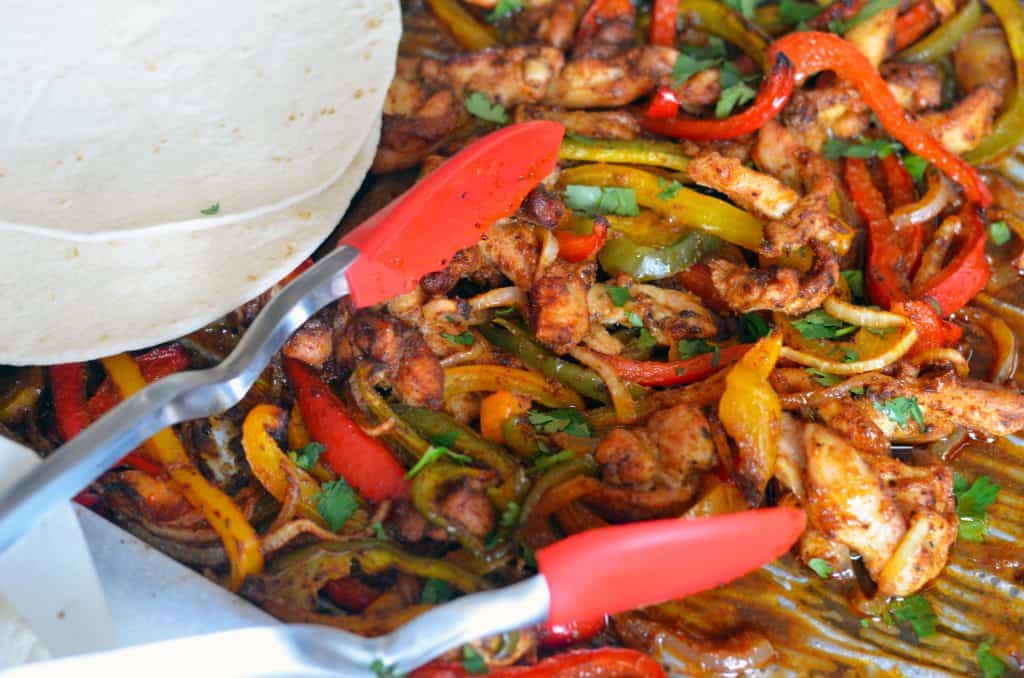 One Pan/Sheet Pan Chicken Fajitas - Sweet Pea's Kitchen