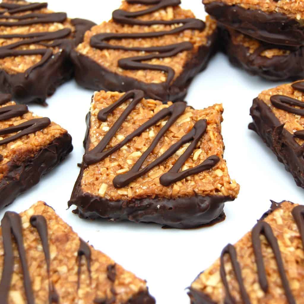 Samoas Cookie Bars - Sweet Pea's Kitchen