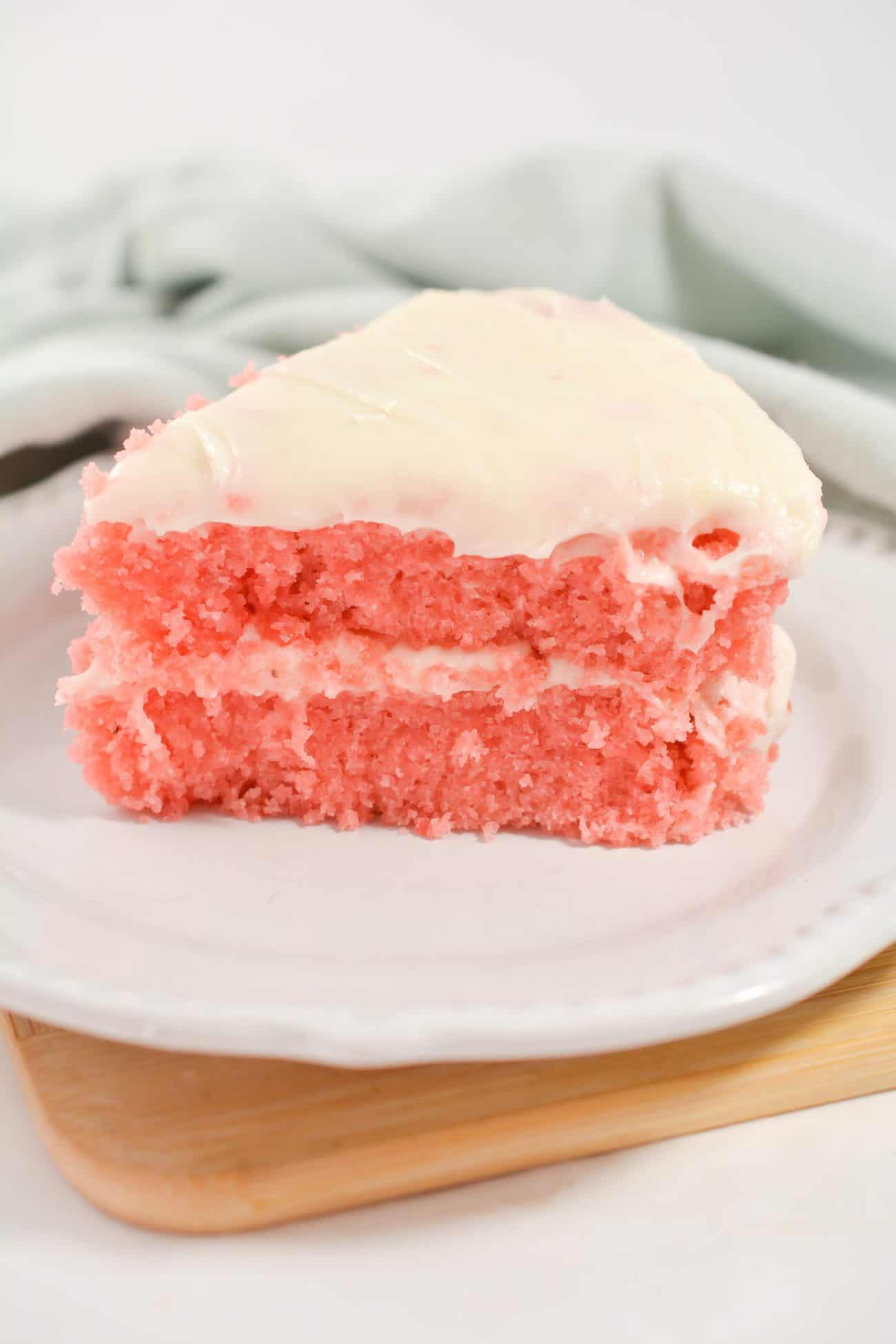 White Chocolate Strawberry Cake - Sweet Pea's Kitchen