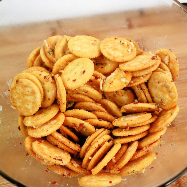 Ranch Ritz Crackers - Sweet Pea's Kitchen
