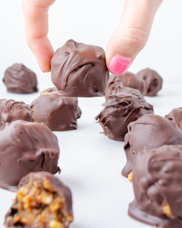 Pecan Pie Balls - Sweet Pea's Kitchen