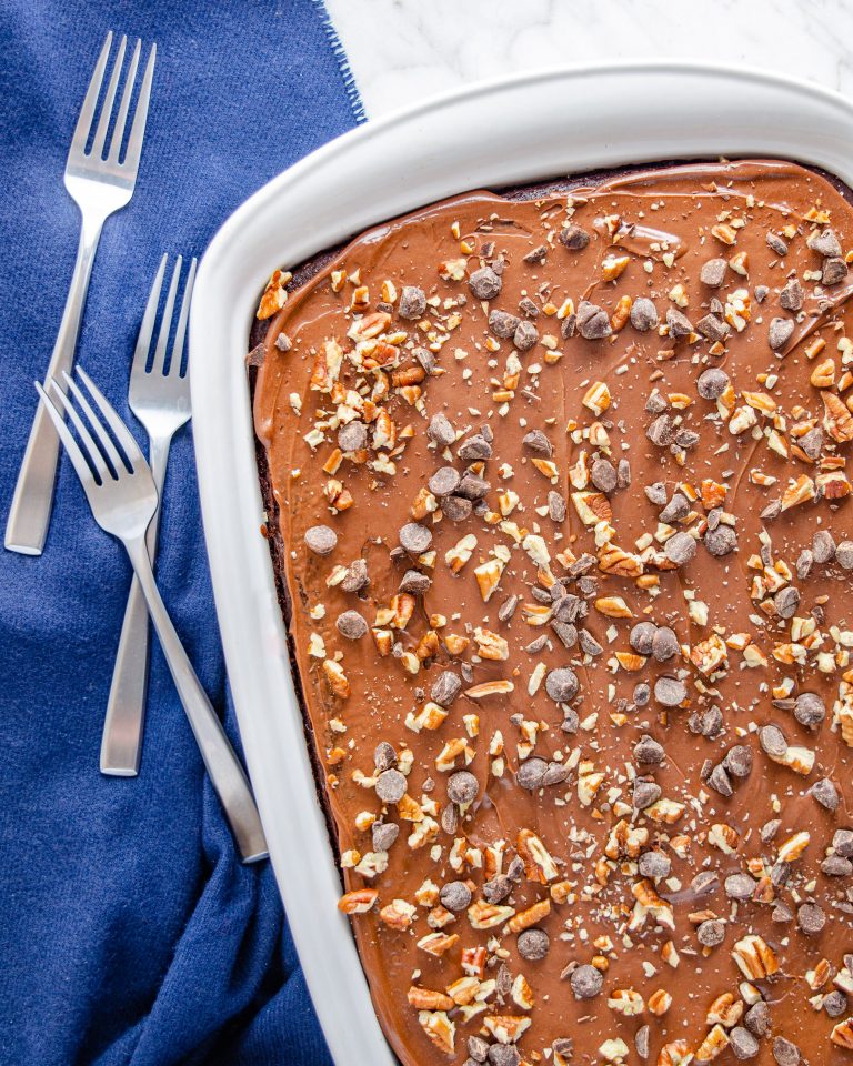 Turtle Caramel Cake - Sweet Pea's Kitchen