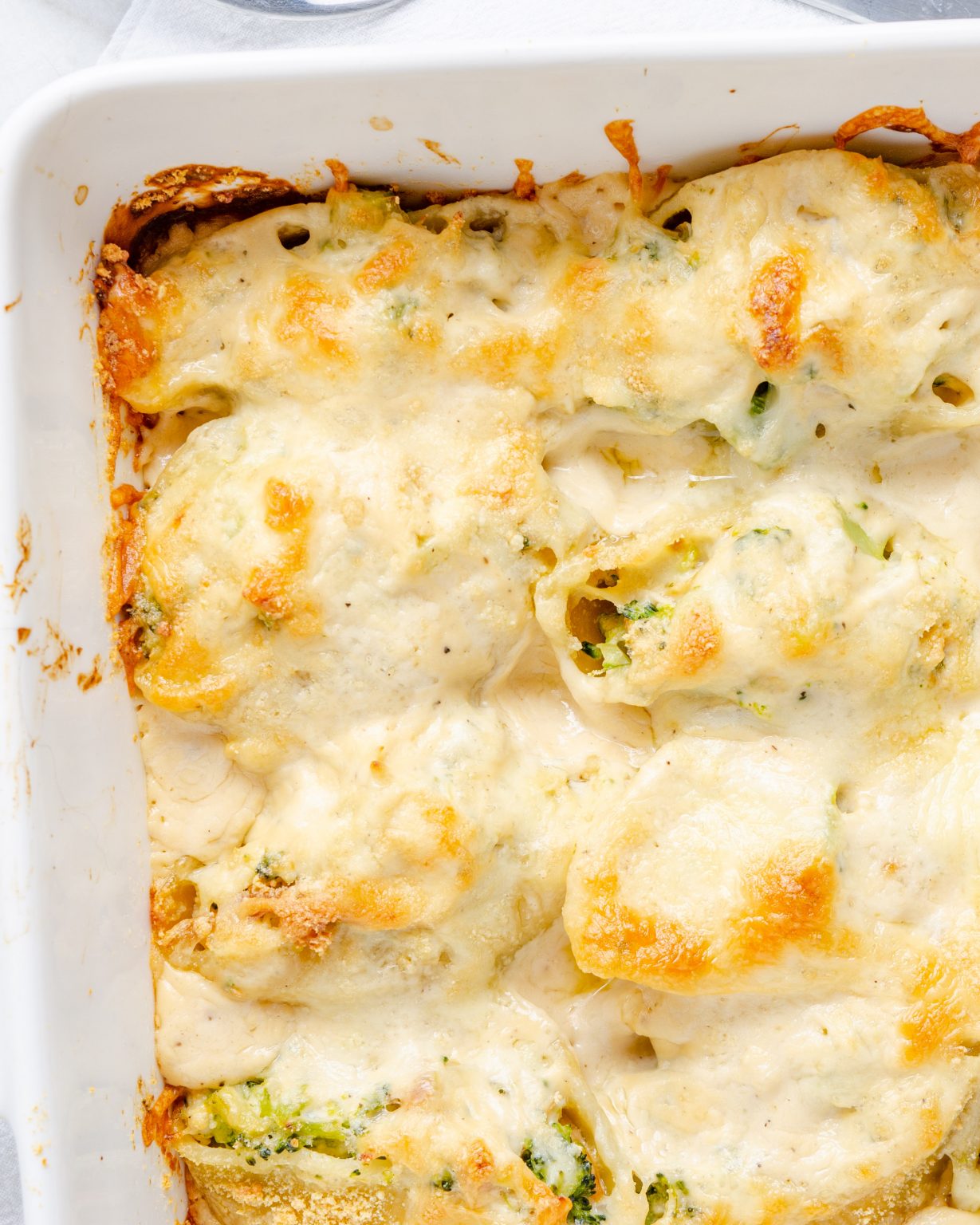 Chicken Broccoli Alfredo Stuffed Shells - Sweet Pea's Kitchen