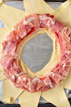 Spicy Italian Crescent Ring - Sweet Pea's Kitchen