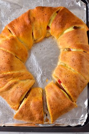 Spicy Italian Crescent Ring - Sweet Pea's Kitchen
