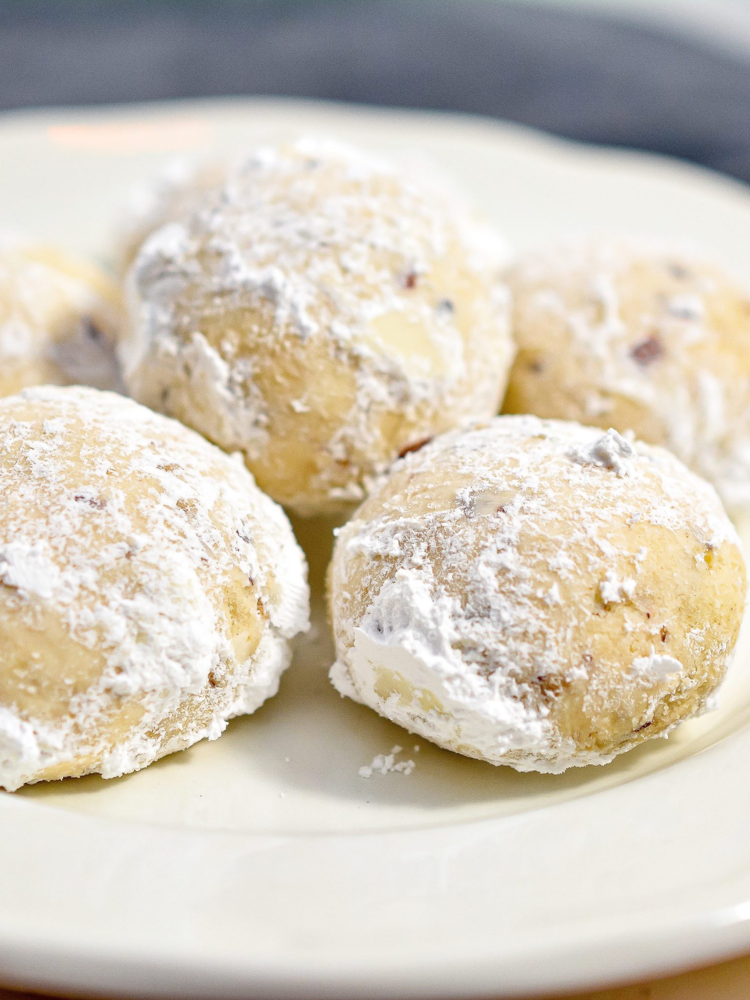 Buttery Pecan Snowball Cookies - Sweet Pea's Kitchen