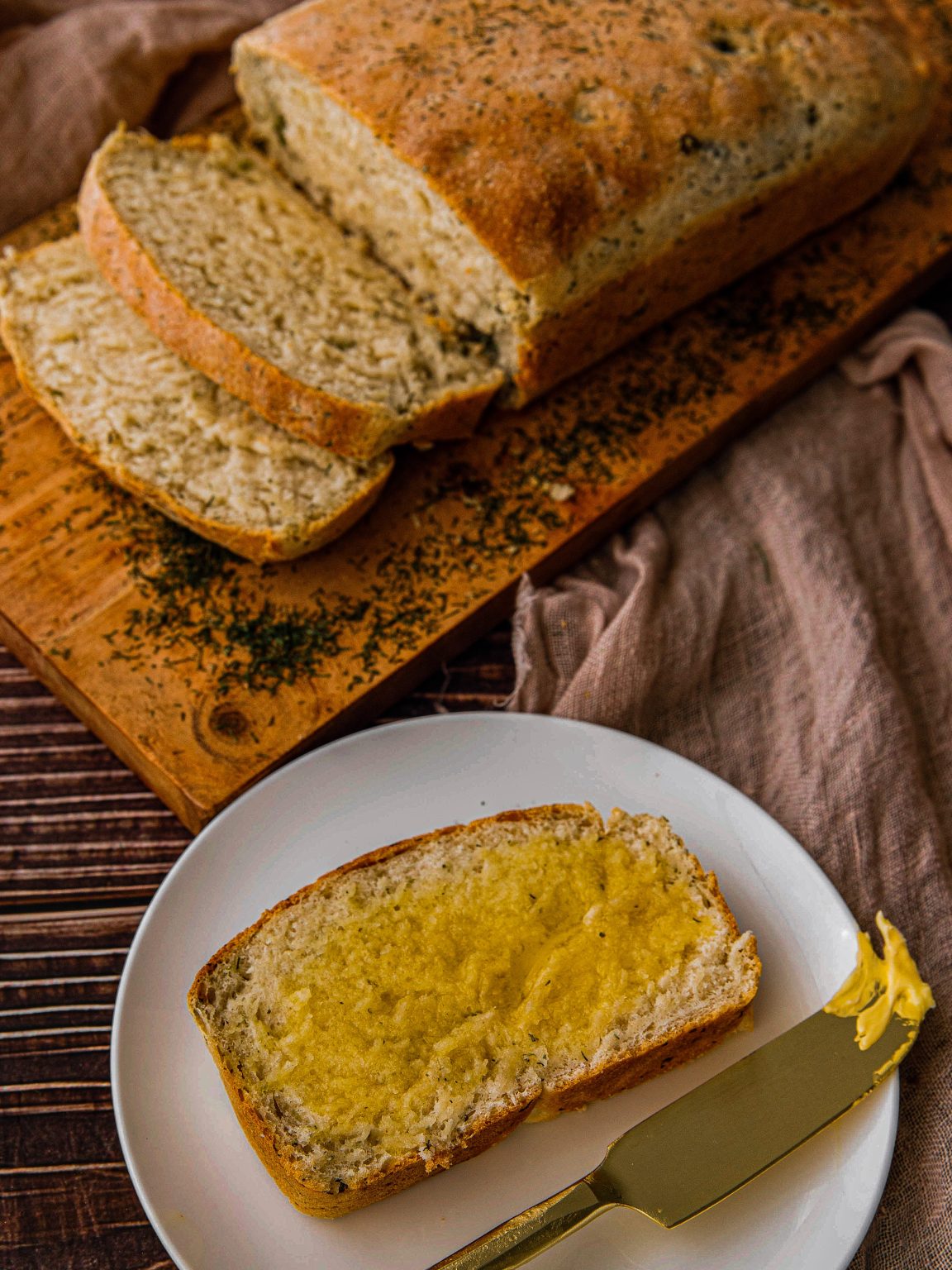 Dill Pickle Bread - Sweet Pea's Kitchen