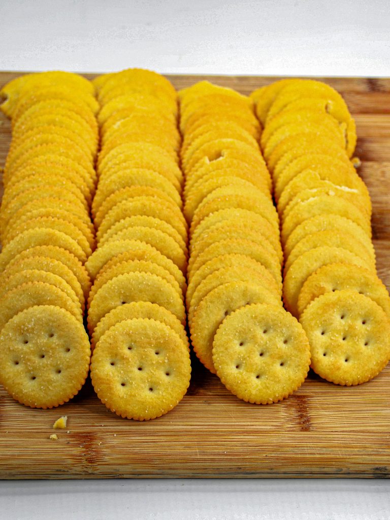 Ranch Ritz Crackers - Sweet Pea's Kitchen