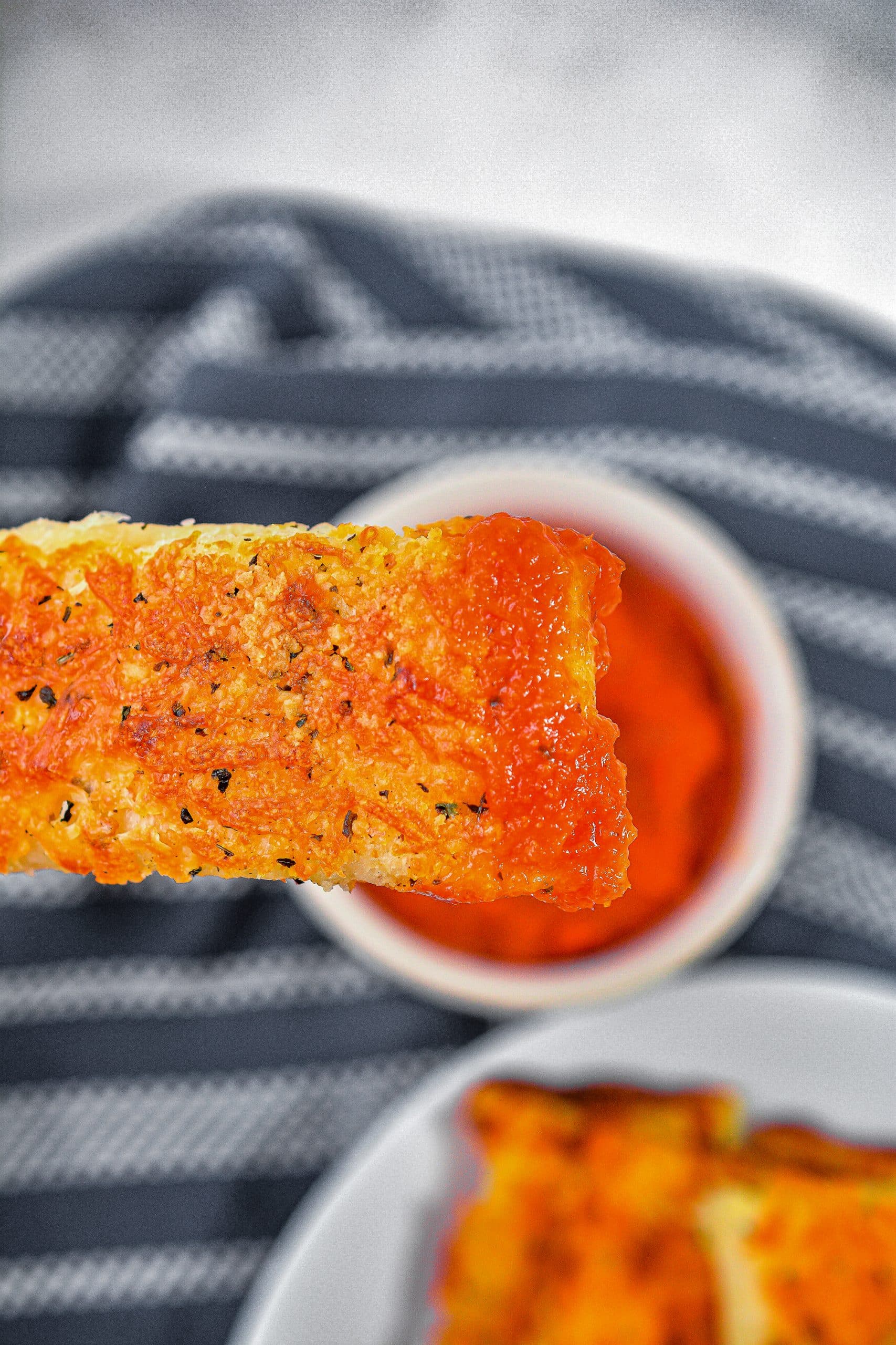 Easy Cheesy Breadsticks - Sweet Pea's Kitchen