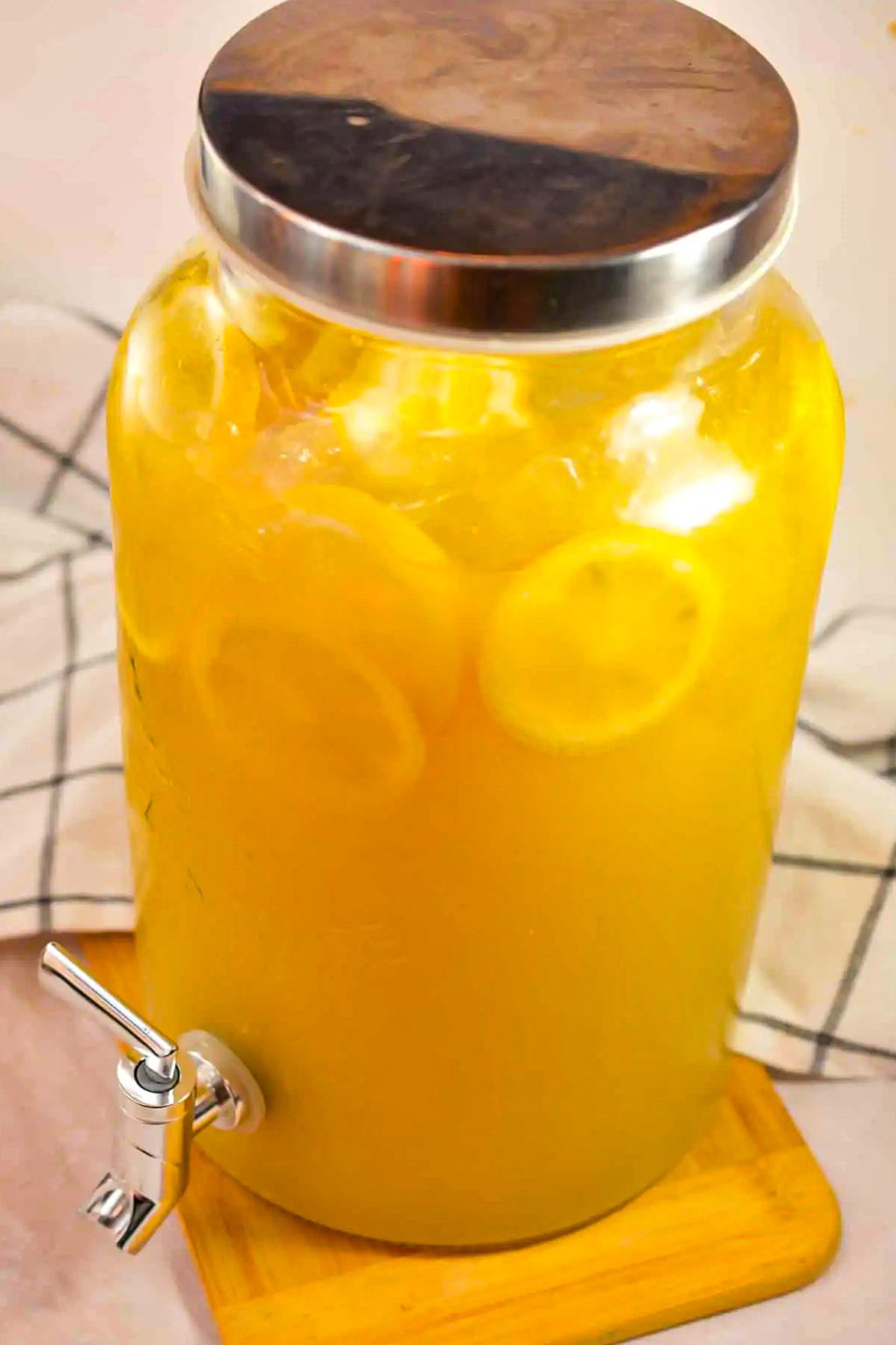 Pineapple Lemonade - Sweet Pea's Kitchen